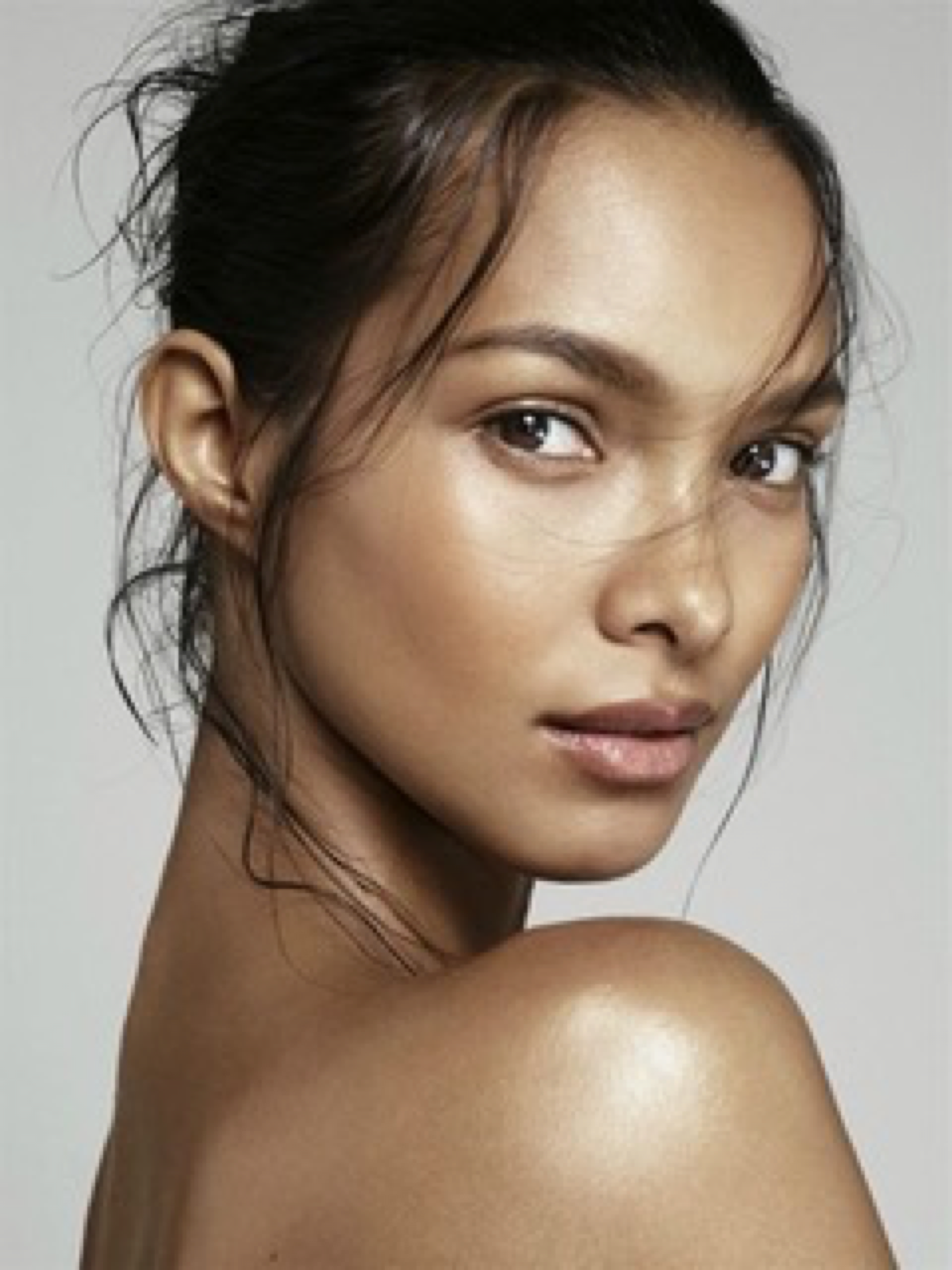 Supermodel Lais Ribeiro to Host Opening Night Premiere at Art Palm ...