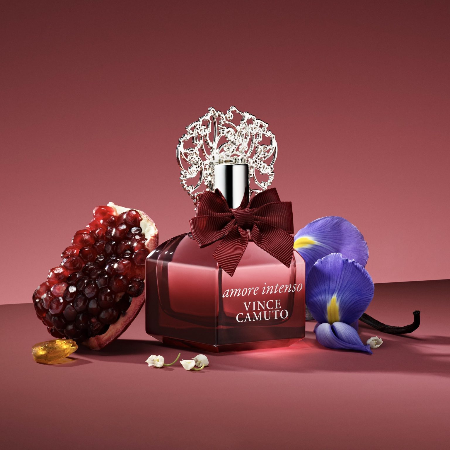 Vince Camuto Debuts New Fragrance Duo for Her & Him: Amore Intenso and ...