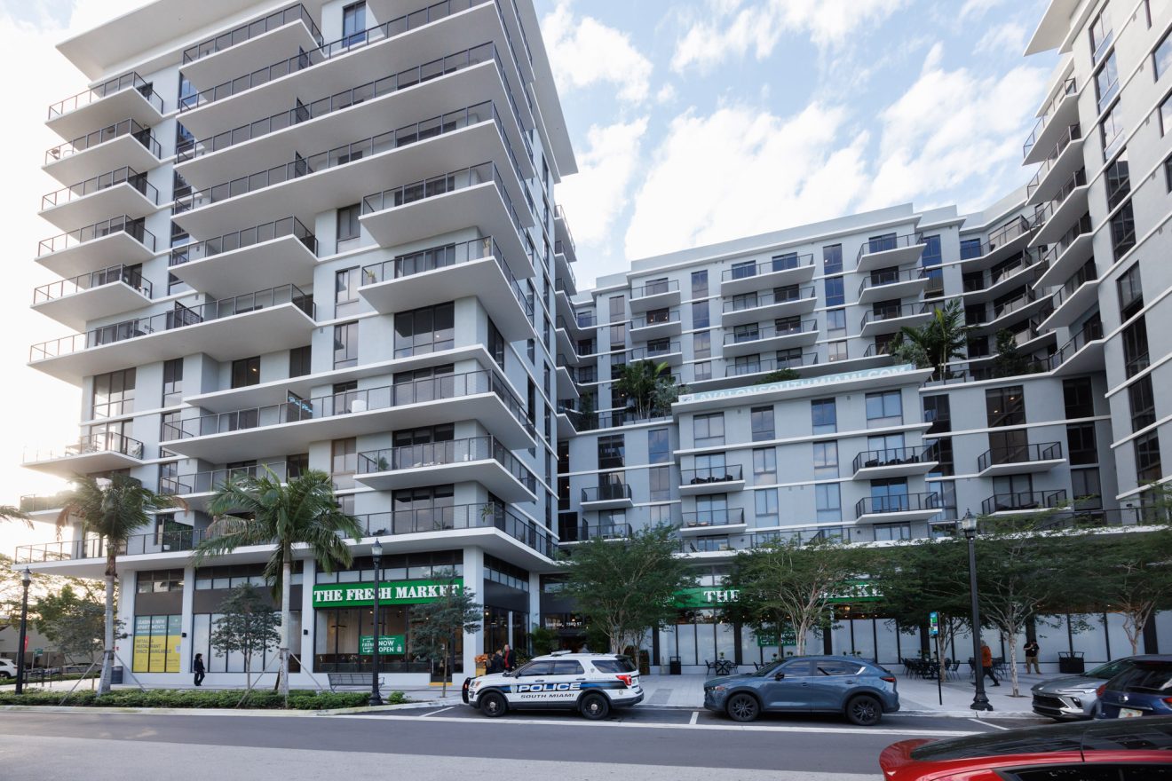 The Fresh Market Cuts Ribbon on Newest Store in South Miami – Mann Report